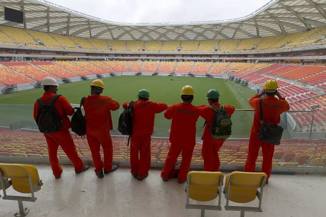 O estádio da Copa do Mundo do Brasil no meio da Amazônia valerá a pena? 49228_13