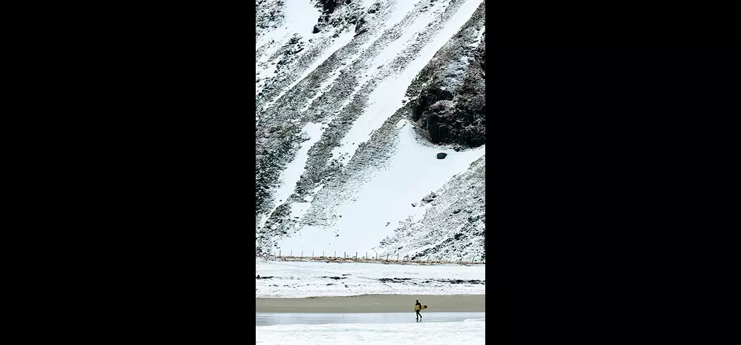 Bi Surferên Insane yên ku diçin Okyanûsa Arktîkê da ku Pêlek Bigirin Bicivin 49288_9