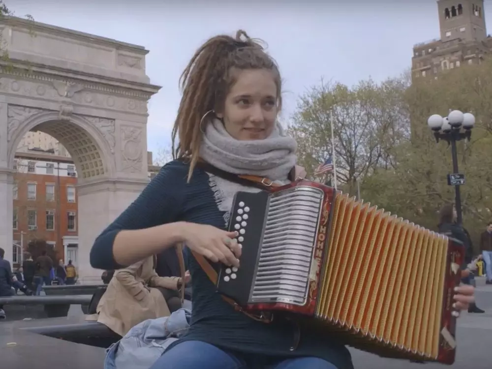 Las canciones de este músico dan voz potente a una lengua en crisis