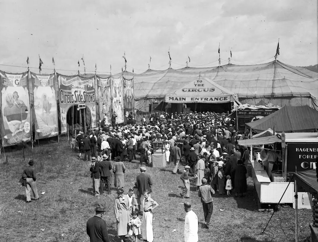 De Hammond Train Wreck fan 1918 fermoarde Scores fan Circus Performers