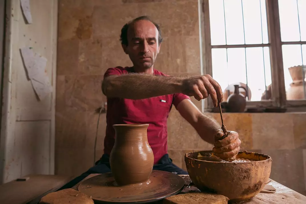 Erməni dulusçuluq sənəti bu yay Smithsonian Folklife Festivalında nümayiş etdiriləcək 49454_13