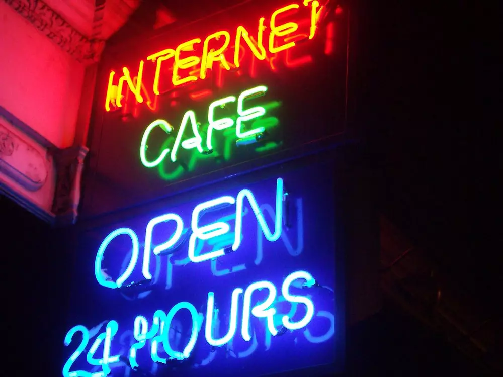 Internet cafe