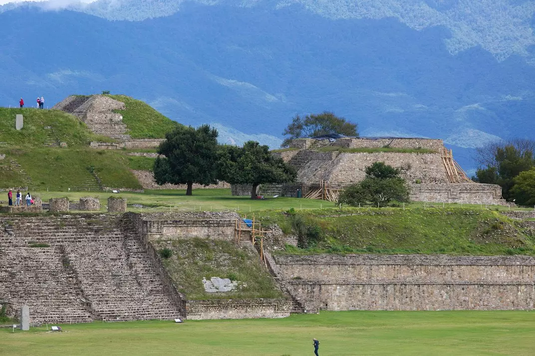 សំណង់បាក់បែក Monte Albán មុនជនជាតិអេស្ប៉ាញរបស់ Oaxaca នឹងត្រូវស្ដារឡើងវិញ 49613_5