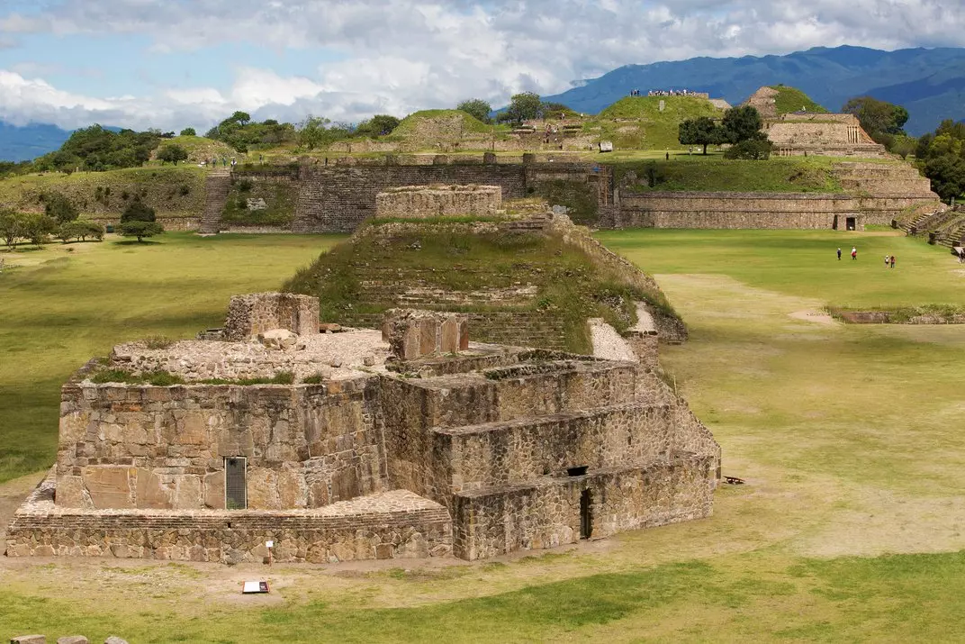 Oaxacas förspanska Monte Albán-ruiner ska restaureras 49613_6