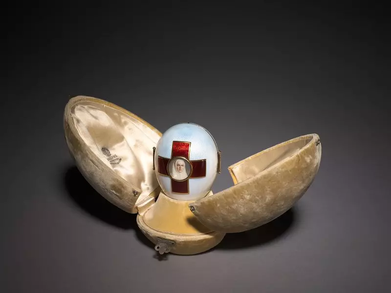 Kde vidieť legendárne veľkonočné vajíčka Fabergé 49628_6