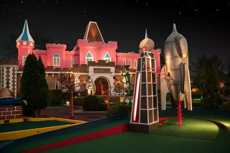 Szerezzen egy Hole-In-One-t az ország legszembetűnőbb minigolf pályáin 49635_2