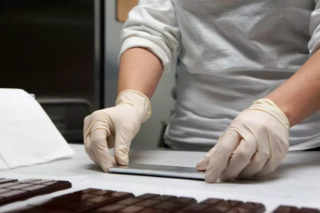 D.C. ၏ Artisan Chocolate Makers များသည် ၎င်းတို့၏ ချိုမြိန်သော ချစ်ခြင်းမေတ္တာကို ပြသကြသည်။ 49758_13