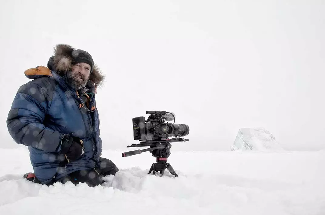 Ky fotograf kap bukurinë dhe dramën e Grenlandës Lindore në fund të dimrit 49859_1