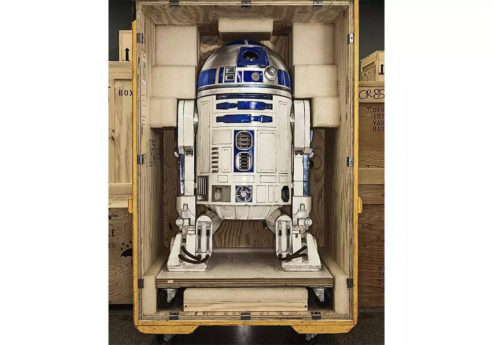 Why Do We Love R2-D2 and Not C-3PO?