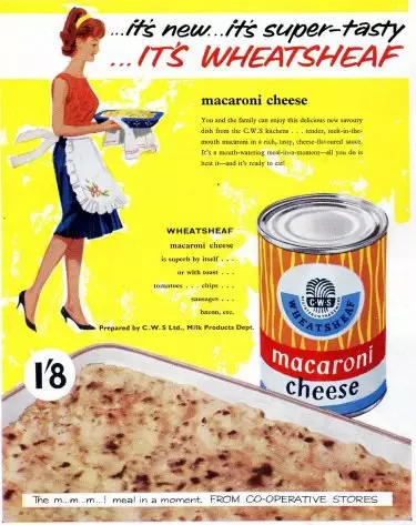 Διαφήμιση από τη δεκαετία του 1950 για το τυρί μακαρόνια σε κονσέρβα της επωνυμίας Wheatsheaf.