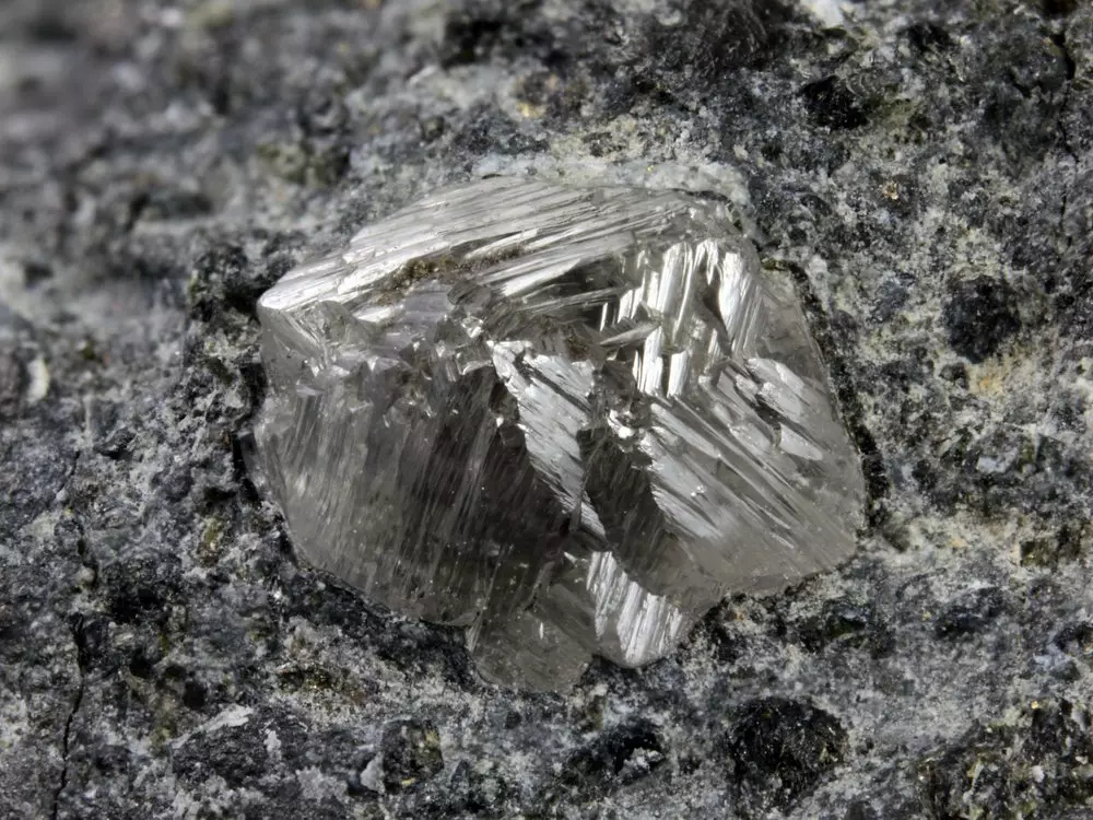дијамант на кимберлиту