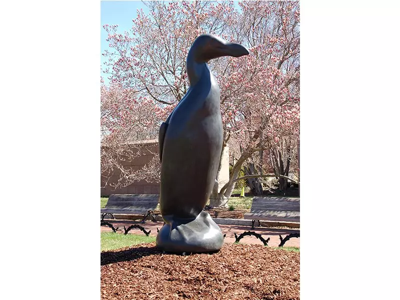 Patung Perunggu Tanah Lima Burung Punah di Taman Smithsonian 50099_4