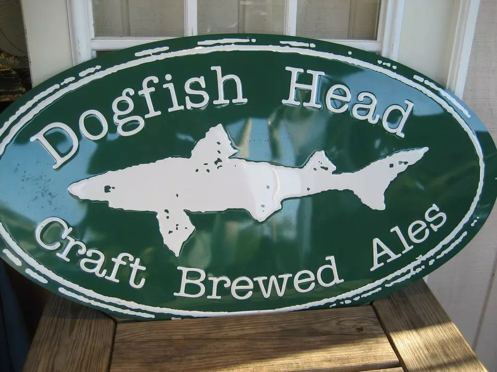 Logo Dogfish