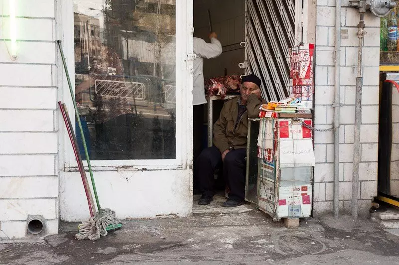 Vendedor de cigarrillos en Irán