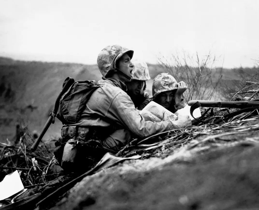 Fotos de la batalla d'Iwo Jima per commemorar el seu 70è aniversari 50359_18