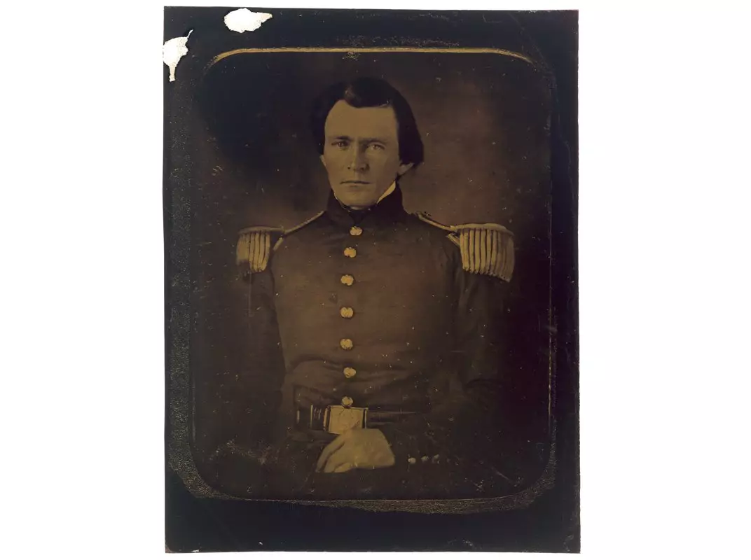 General Kee Wanaagsanaa? Ulysses S. Grant ama Robert E. Lee? 50391_3