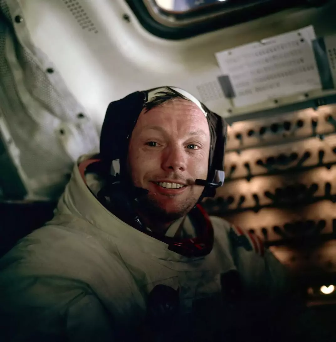 Ny farany amin'ny fanentanana Kickstarter mba hitahiry ny akanjon'i Neil Armstrong 50397_5