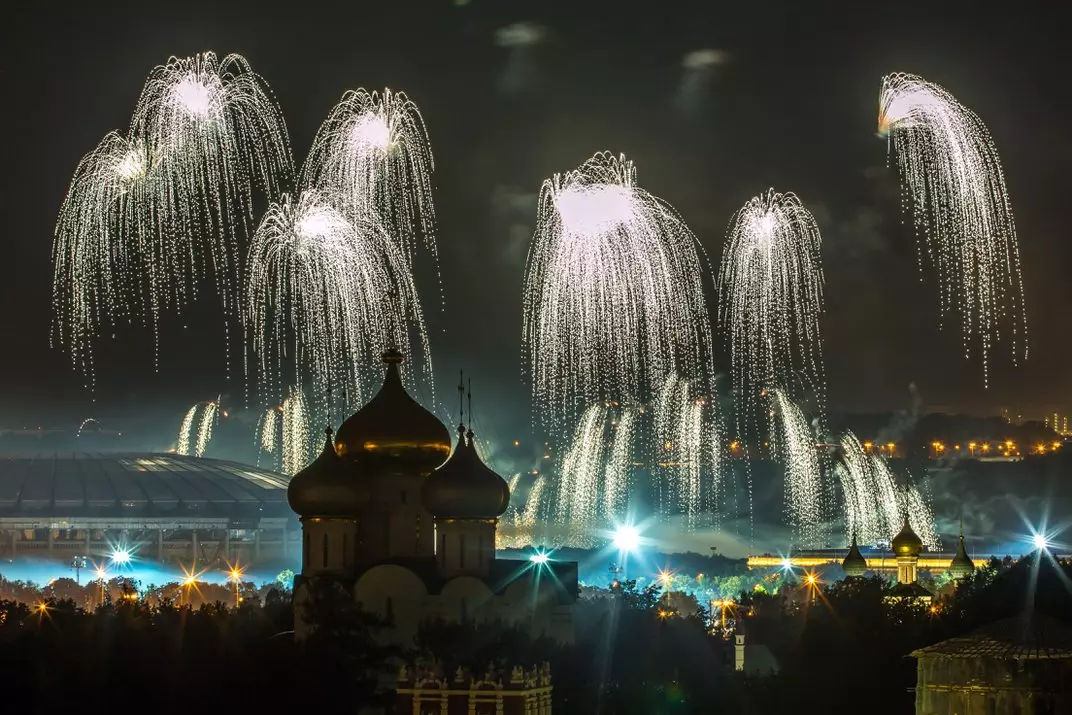 Fotos deslumbrantes del primer festival pirotécnico anual de Rusia 50616_5