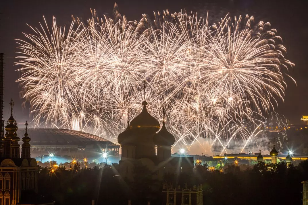 Fotos deslumbrantes del primer festival pirotécnico anual de Rusia 50616_6