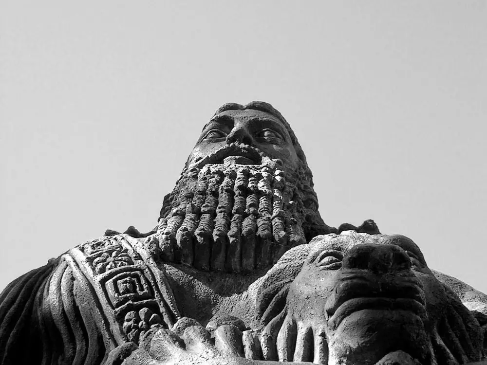 Museo iraquí descubre líneas faltantes de la epopeya de Gilgamesh