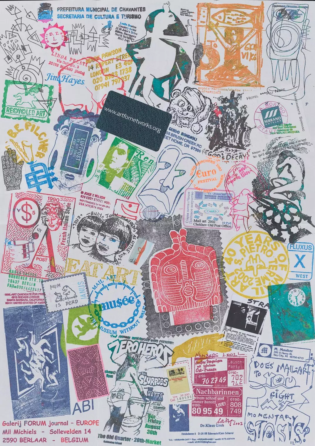 “Mail Art” colaborativa coloca o Post no pós-modernismo