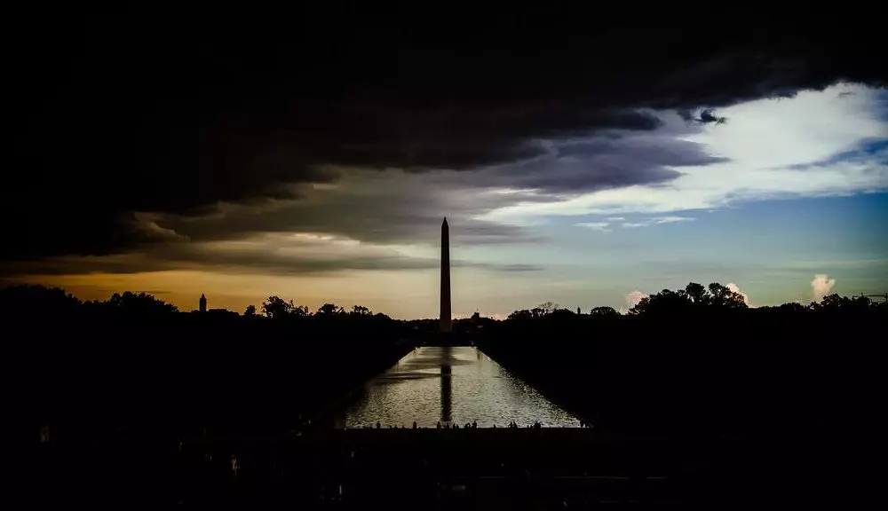 Bagaimana Smithsonian Bersedia Menghadapi Taufan dan Banjir