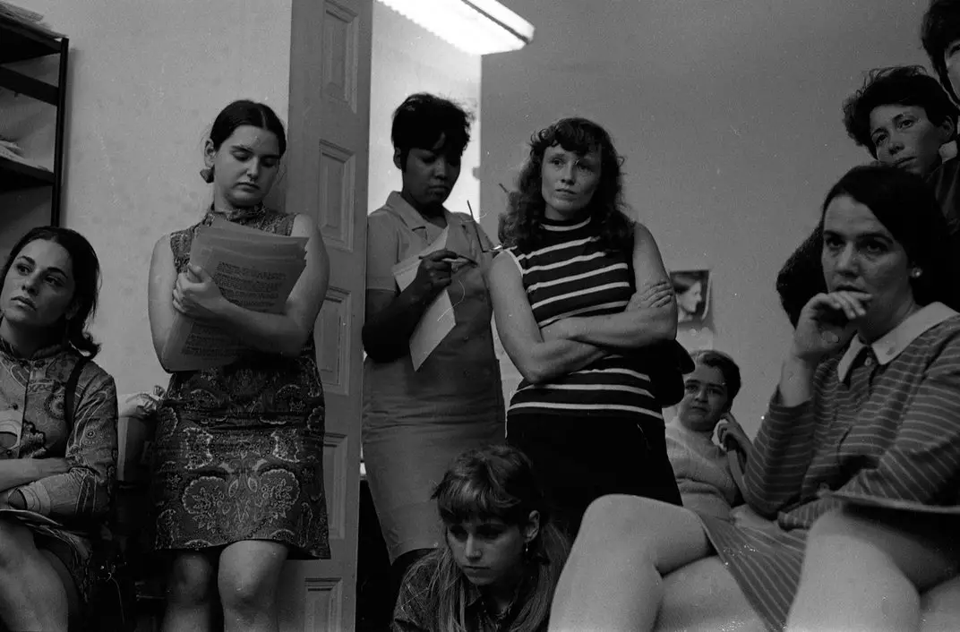 50년 전, 시위대는 미스 아메리카 선발대회에 참가하여 페미니스트 운동을 열광시켰습니다. 51255_3