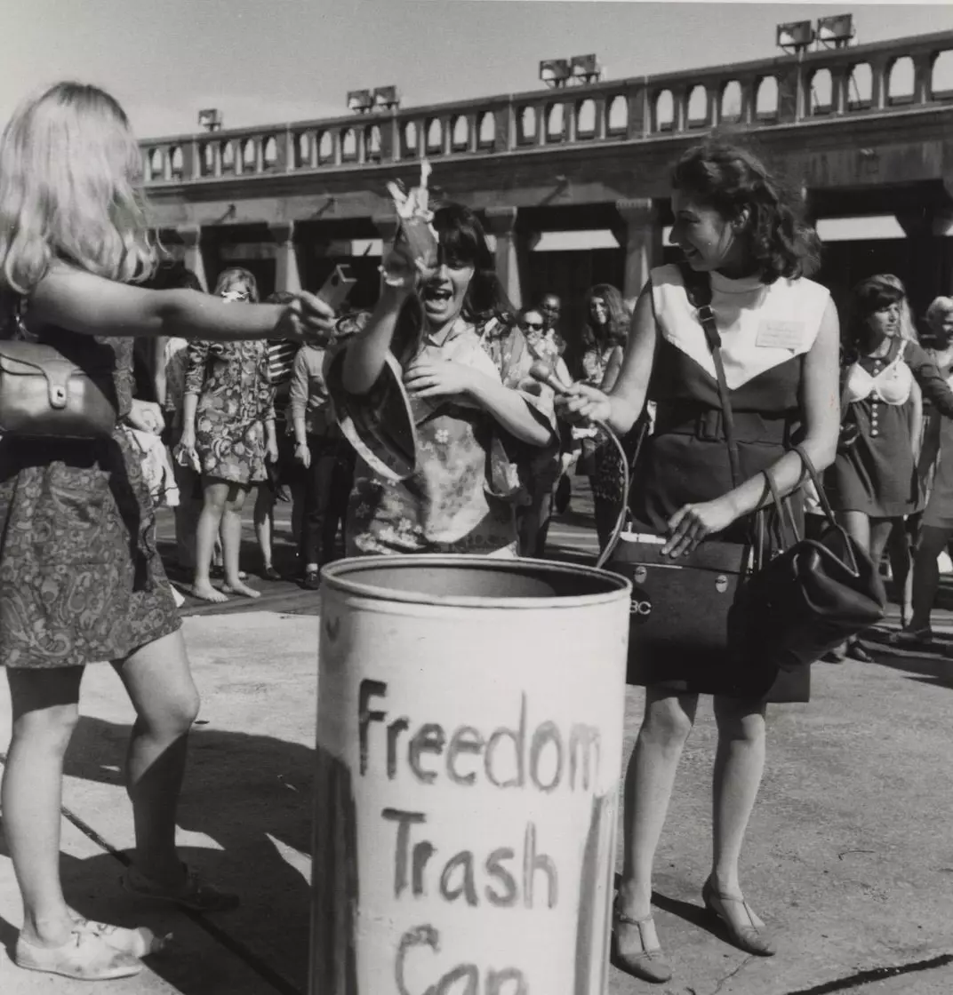 50년 전, 시위대는 미스 아메리카 선발대회에 참가하여 페미니스트 운동을 열광시켰습니다. 51255_5