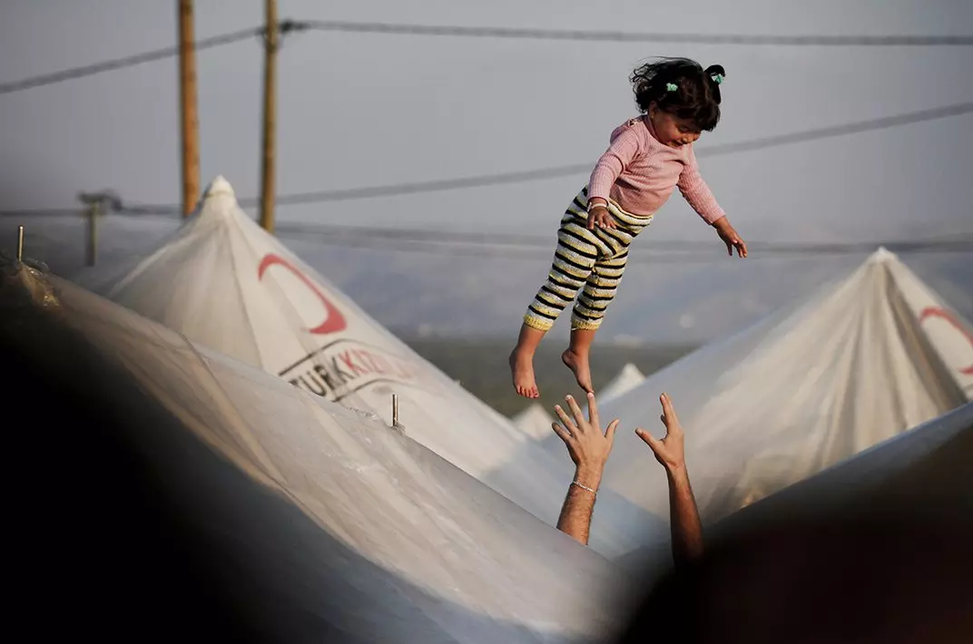 이 시리아 어린이들의 사진은 중동의 인도주의적 위기에 직면해 있습니다. 51650_8
