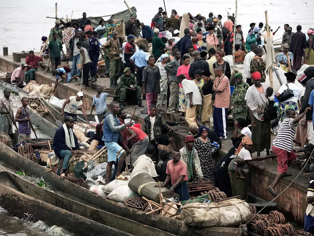 Impamvu Kinshasa muri 1920 Yabaye Ahantu heza kugirango virusi itera SIDA