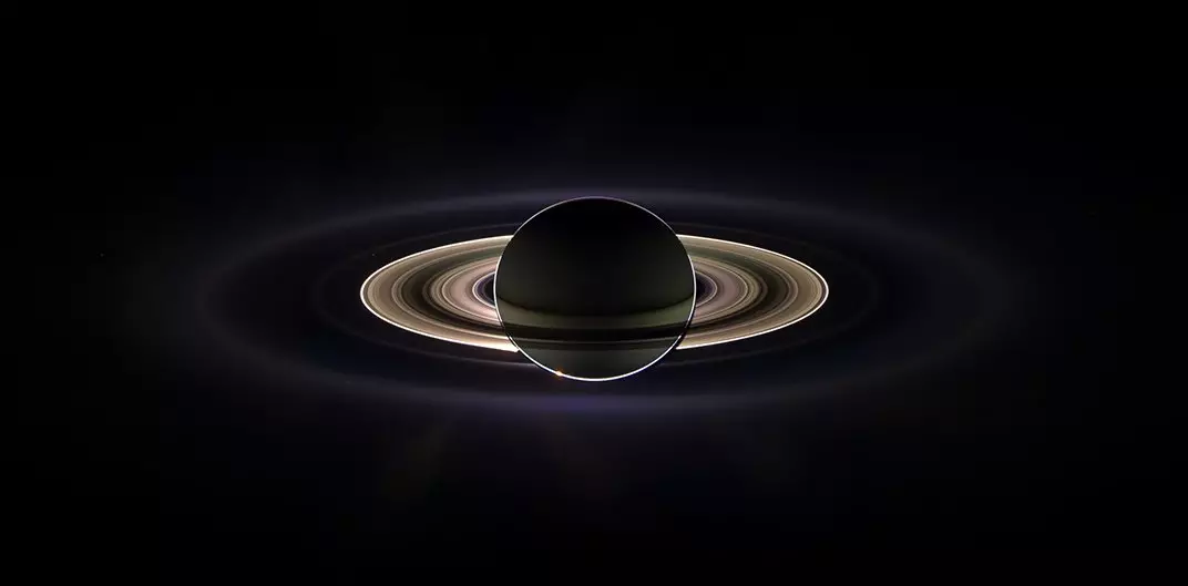 Spør Smithsonian: Hvor mange ringer har Saturn? 52125_2