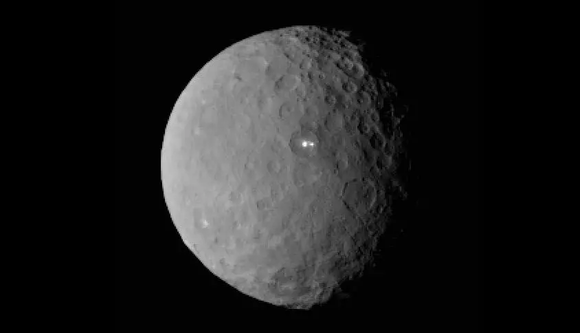 Erdvėlaivis „Dawn“ pasieks kitą tikslą – nykštukinę Cereros planetą