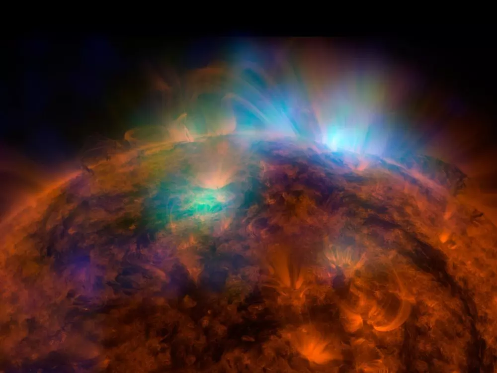 NuSTAR 為 NASA 拍攝的太陽圖像