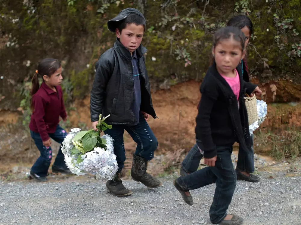 10_01_2014_migrant children.jpg