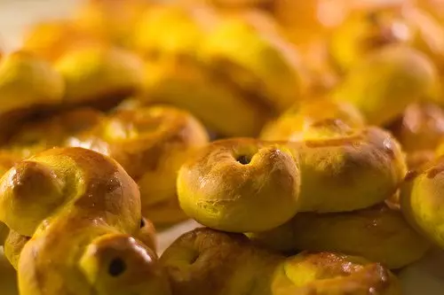 Lussekatter at Cuccia para sa St. Lucy's Day