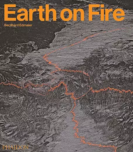 زمین در آتش