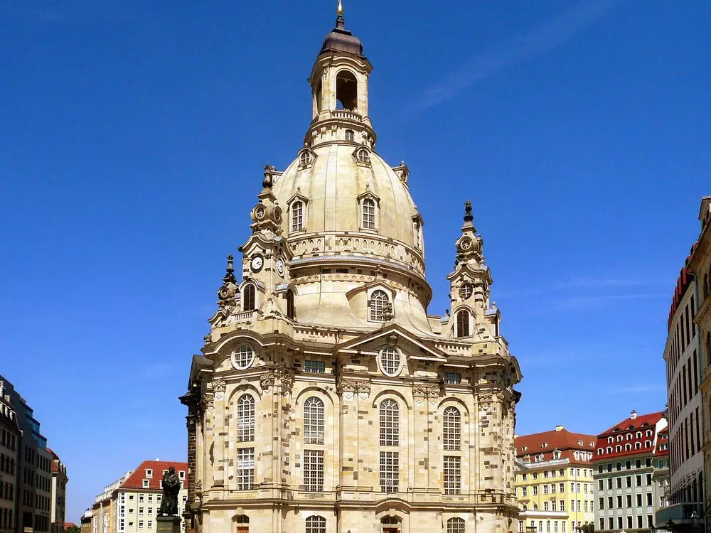 Frauenkirche í Dresden við Neumarkt árið 2009