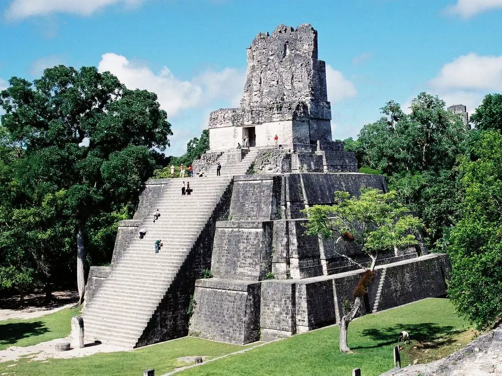 Стародавні піраміди по всьому світу