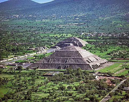 Piramidi ya Dzuwa