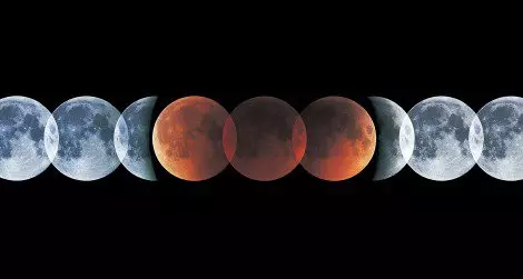 Un eclipse lunar tiñe la luna de marrón rojizo