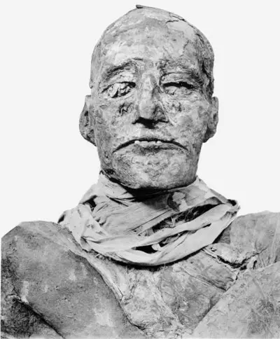 Mumia Ramses III Mendedahkan Tekak Firaun Terbelah