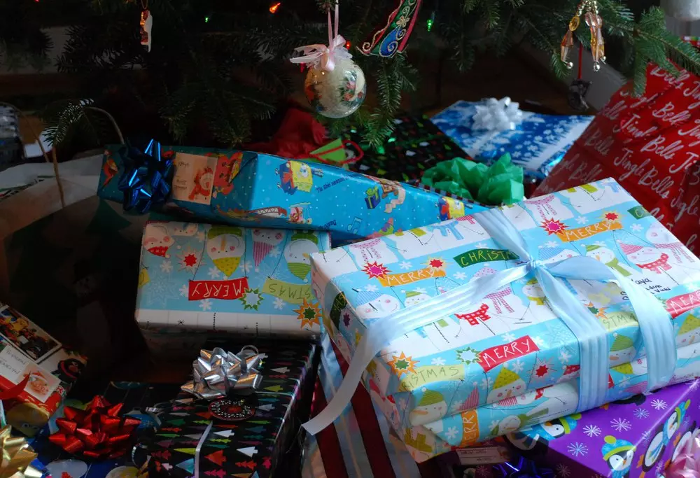 Czego socjologia uczy nas o wręczaniu prezentów?
