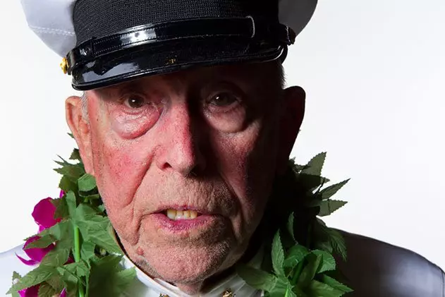 John Rauschklob i mbijetuar i Pearl Harbor