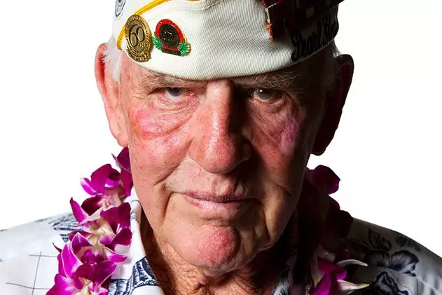 Earl Smith Pearl Harbor túlélője