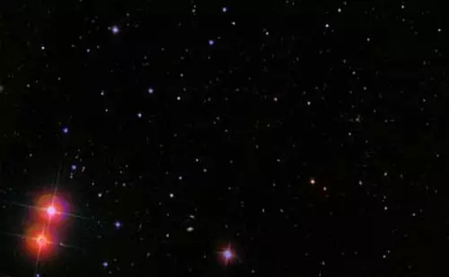 رؤية النجوم حول أجهزة العرض العلوية 6315_1