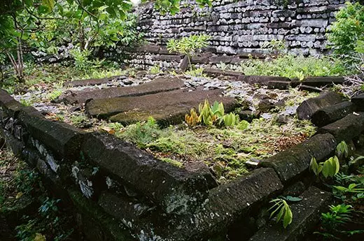 Nan Madol: Kota Diwangun dina Terumbu Karang 6402_7
