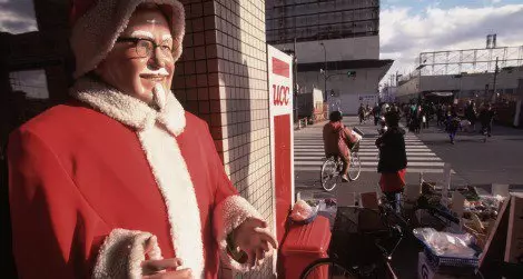 クリスマスに日本がケンタッキーフライドチキンに夢中になっている理由