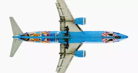 Flygplan, suspenderade i tid, på Air and Space Museum
