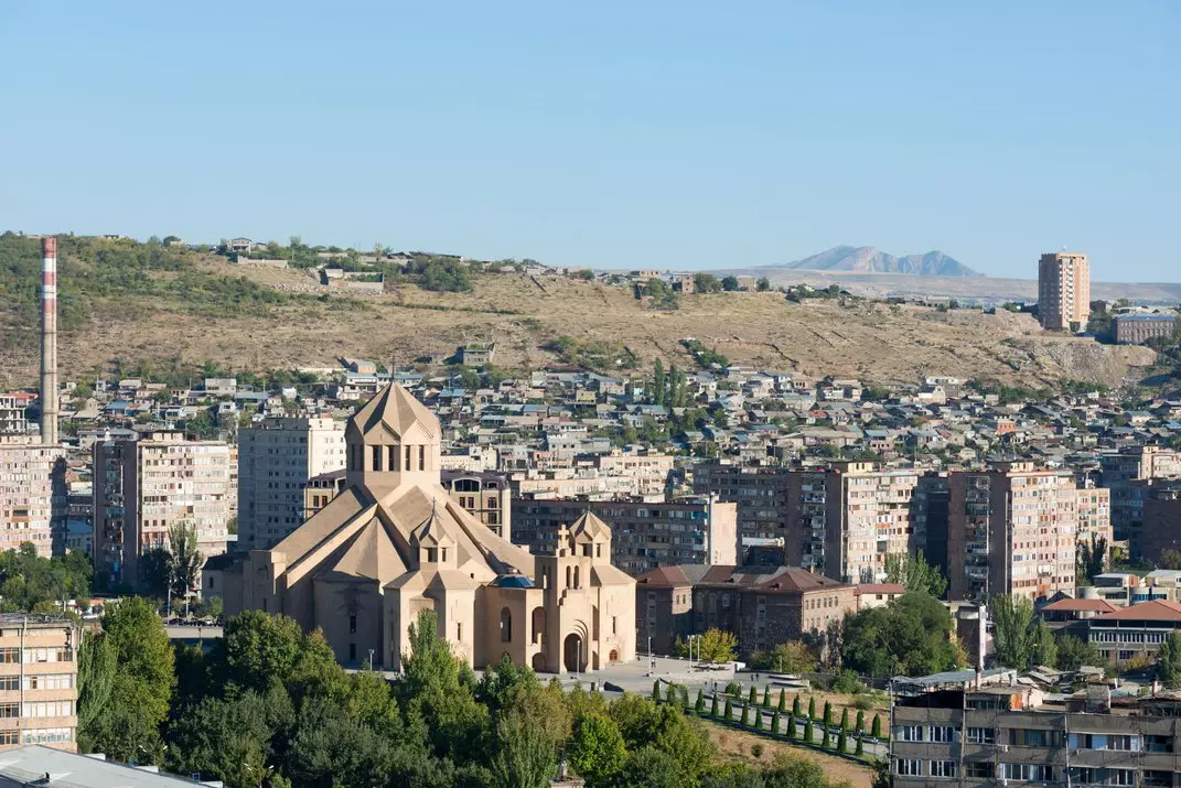כיצד הרי געש עתיקים יצרו את העיר הורודה של ארמניה 7007_6