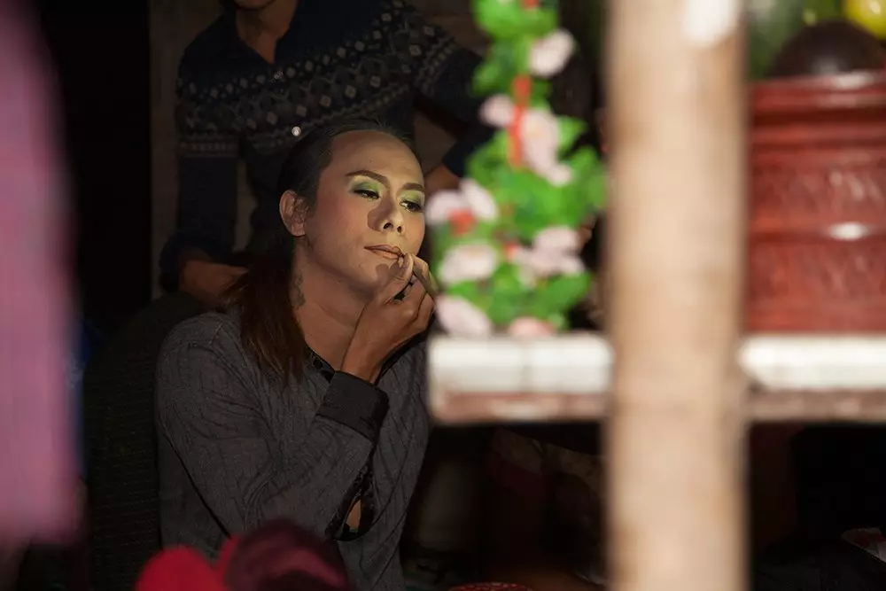 Фотографии ги слават животите на родовите неусогласени духовни медиуми во Југоисточна Азија 7085_16